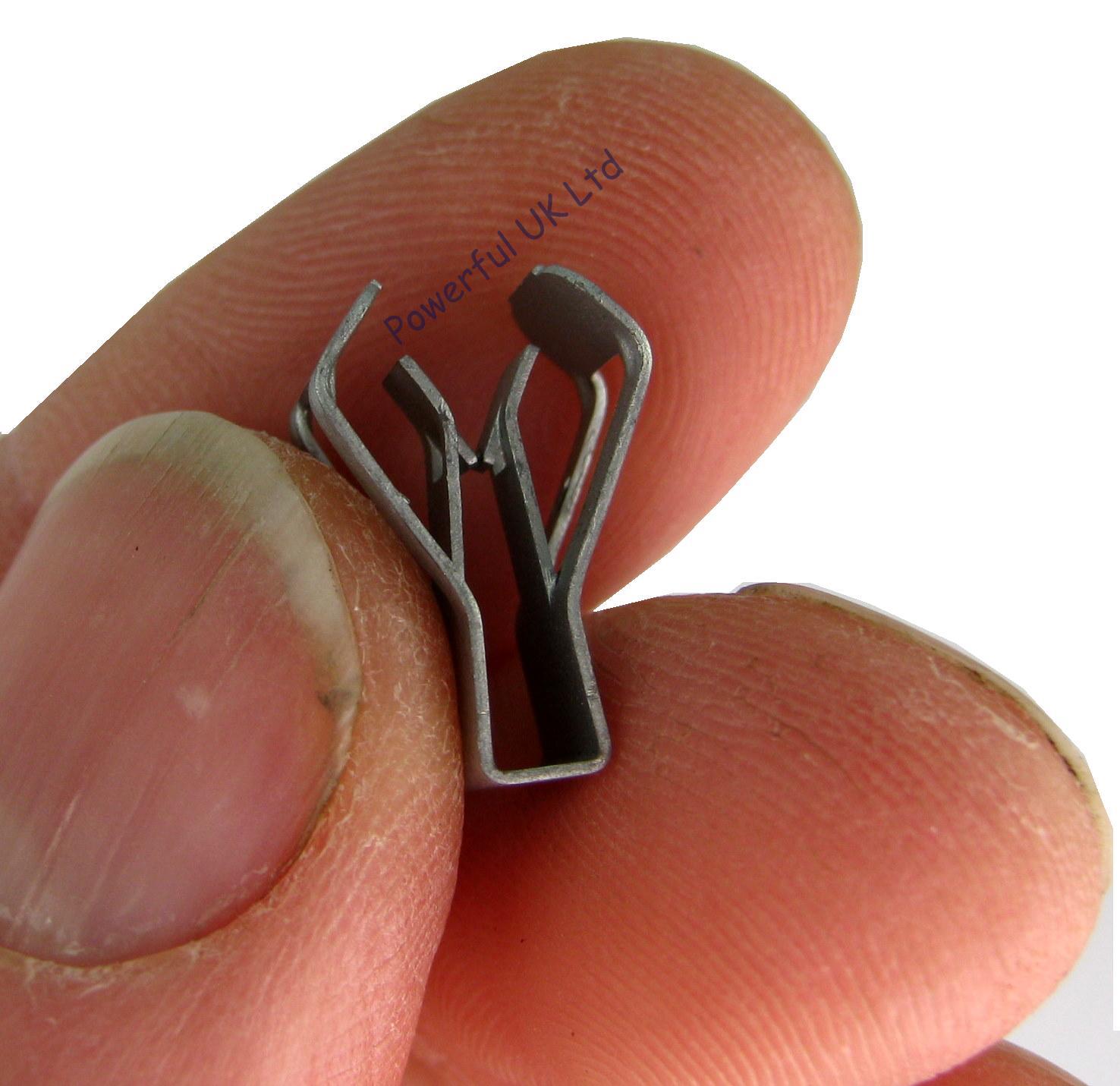 Metal Interior trim panel clip fastener x 4 - Genuine - for Land Rover ...